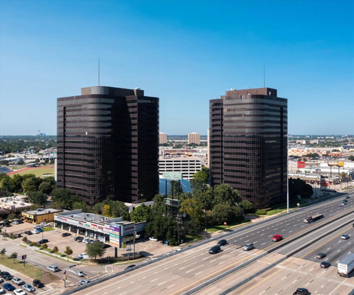 Arena Towers Houston Office Space | 7322-7324 Southwest Fwy