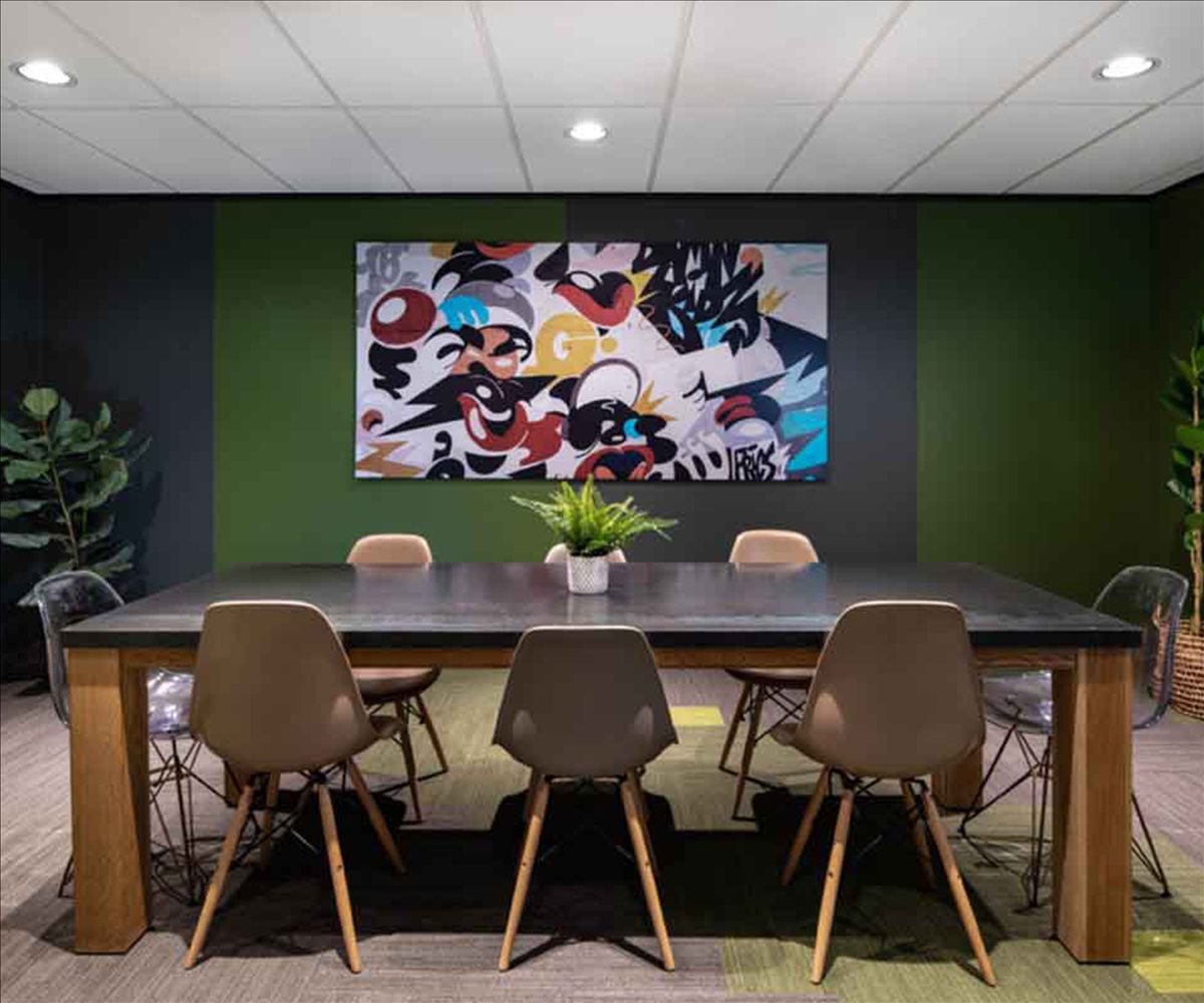 Arena Towers Houston Office Space | 7322-7324 Southwest Fwy